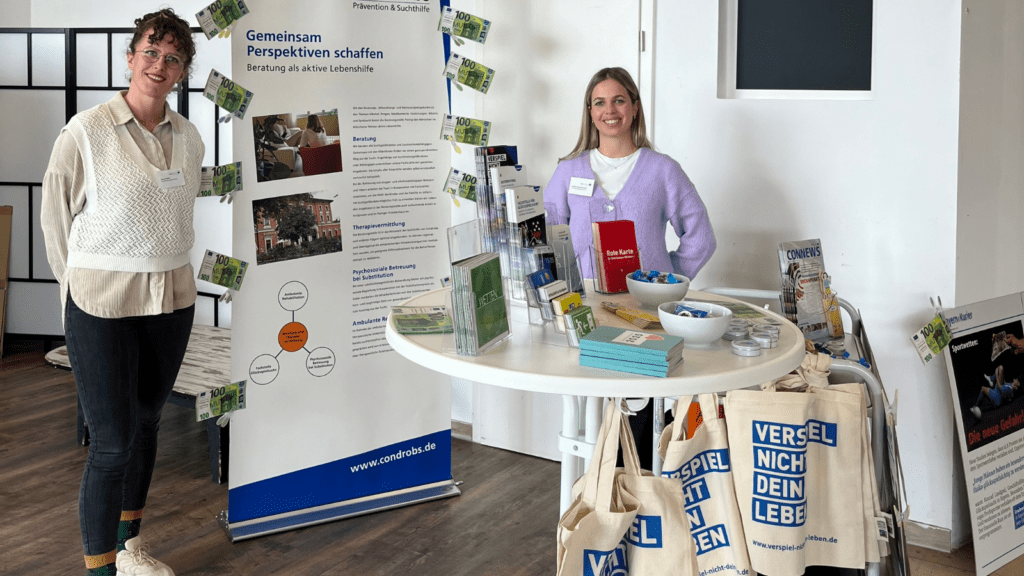 Pasing Arcaden: Infostand zur Glücksspielsucht mit viel Zuspruch ...
